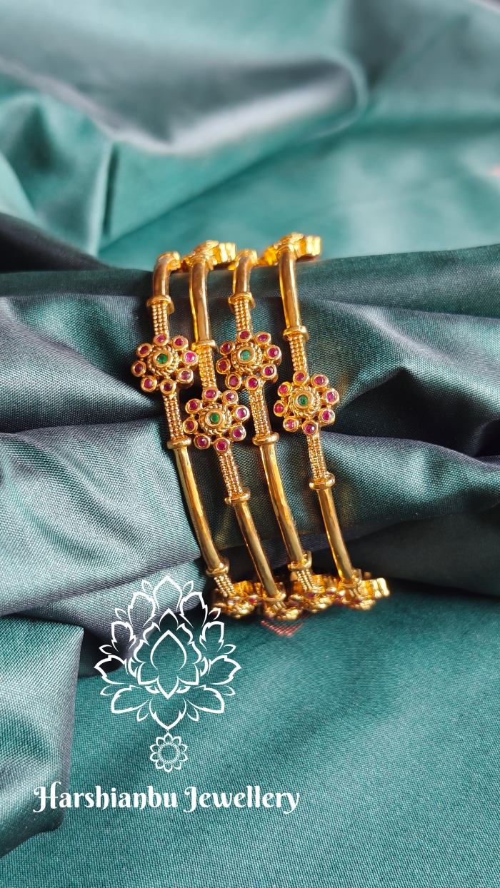 Flower kambi bangles - Harshianbu Jewellery