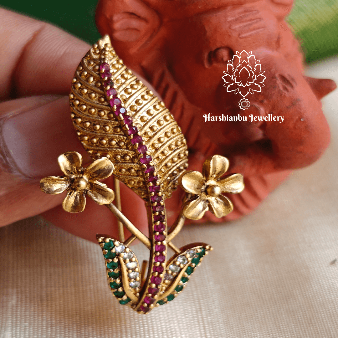 Leaf flower saree pin - Harshianbu Jewellery