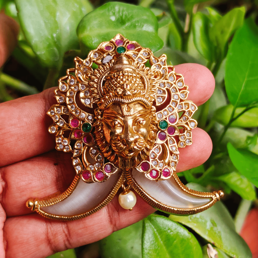 Royal tiger claw pendant - Harshianbu Jewellery